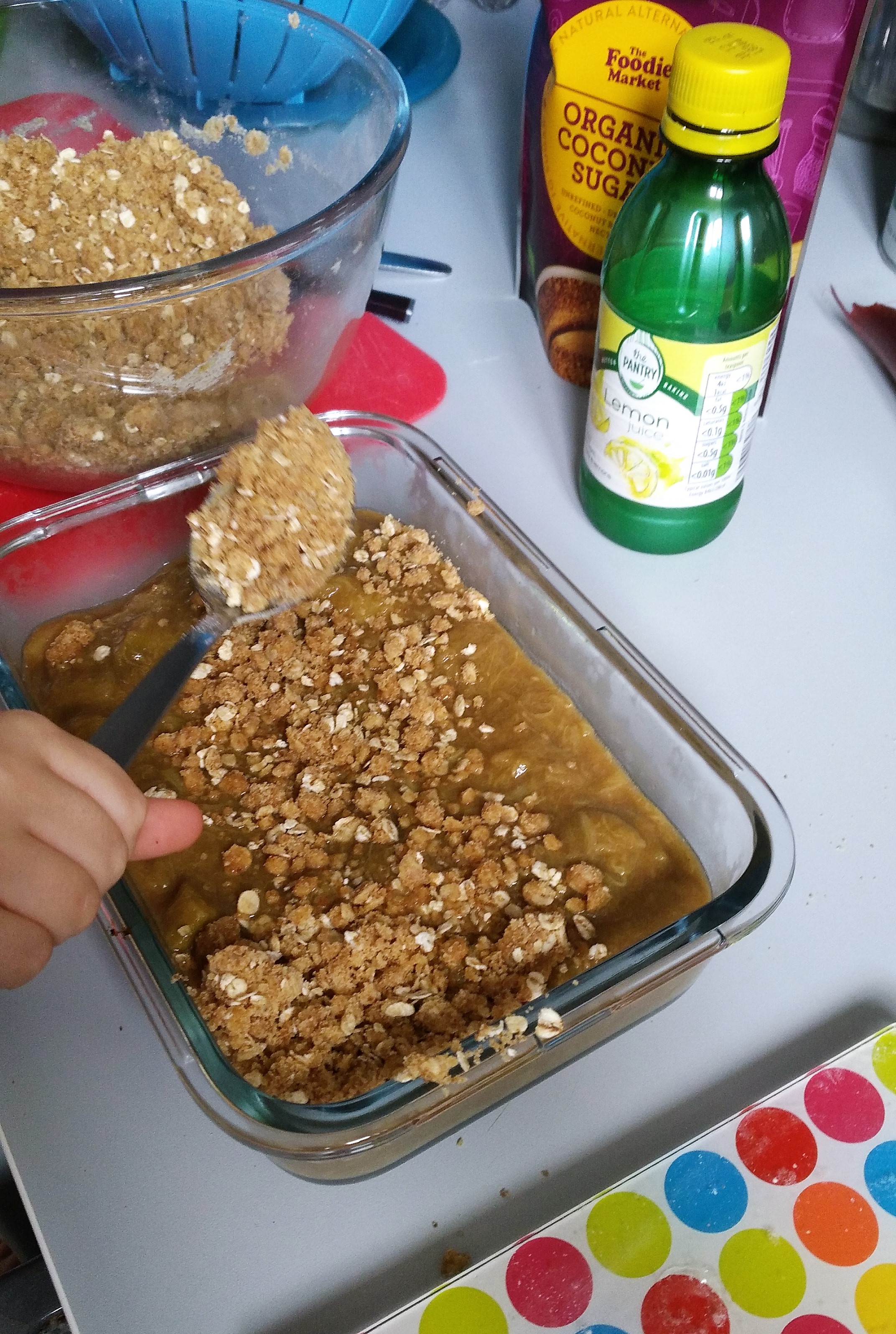 Rhubarb & Ginger Crumble Recipe (gf, vegan, sugar free) – Kirstie Anne ...