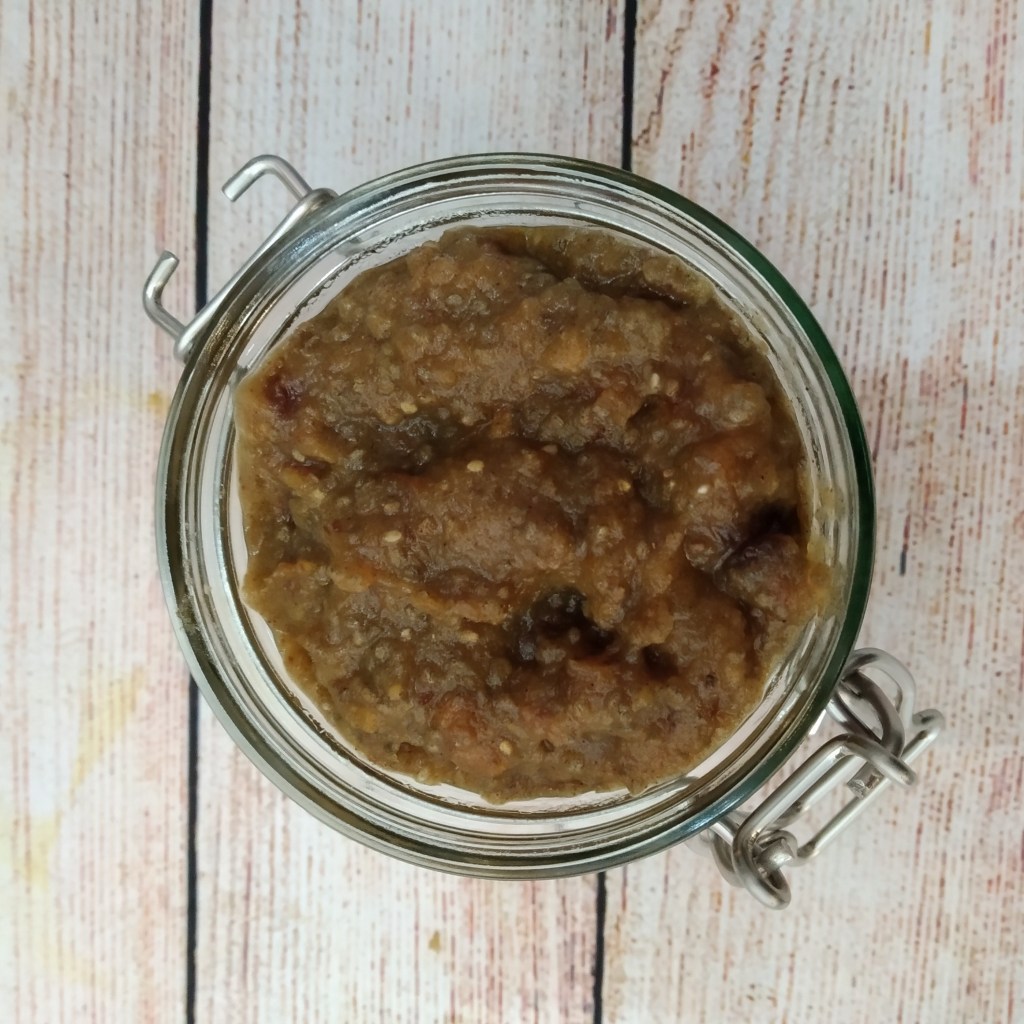 Cinnamon & Raisin Chia Jam (gf, sf, df, vegan) – Kirstie Anne Wellbeing